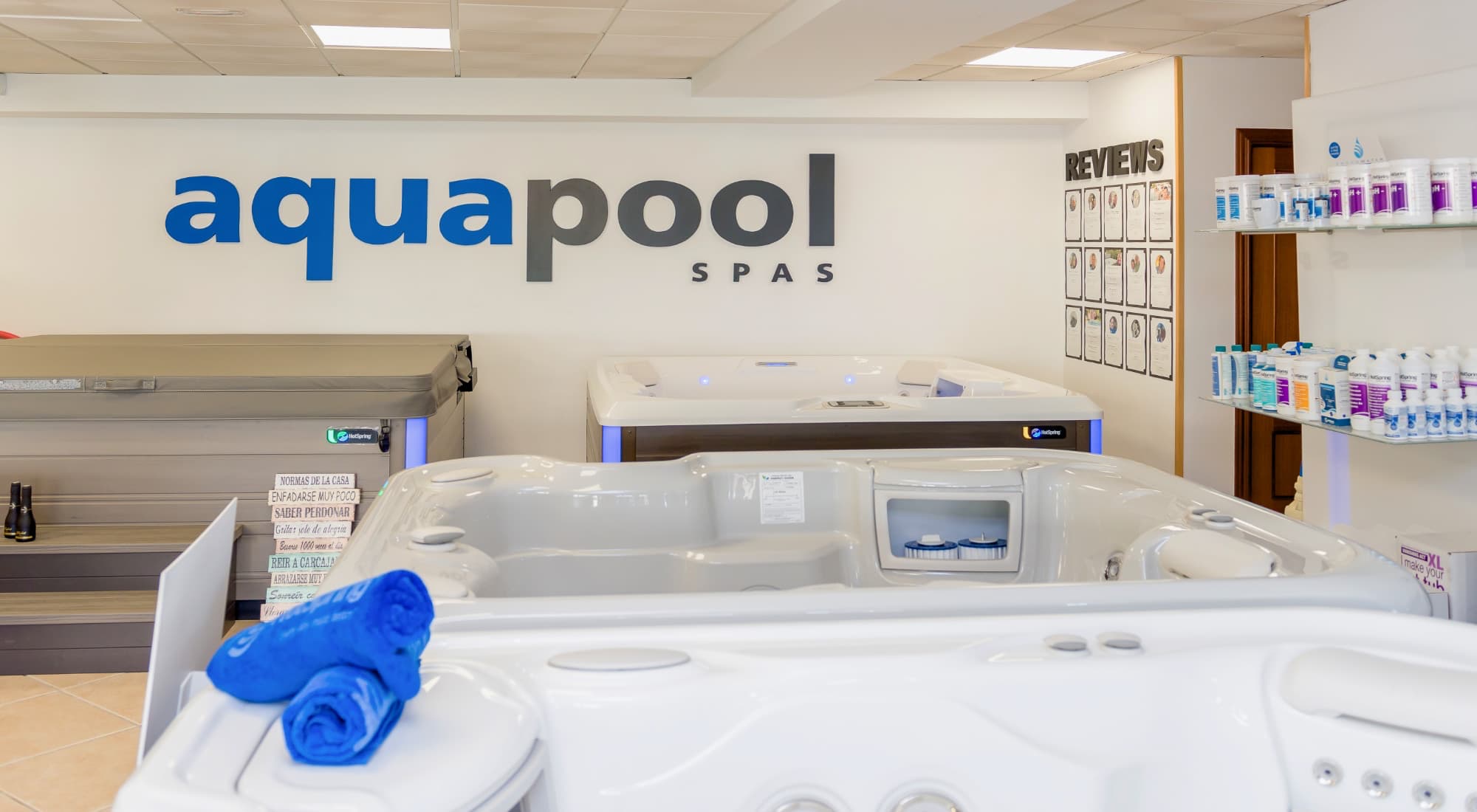 Showrooms | Hot Tubs | Swim spas | Jacuzzis · AQUAPOOL SPAS