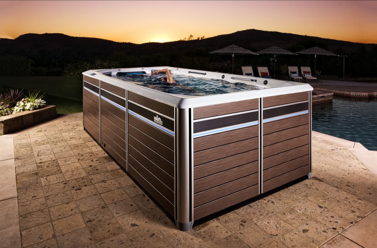 E2000® | E-SERIES - Fitness Systems | Hot Tubs | Swim spas | Jacuzzis ...